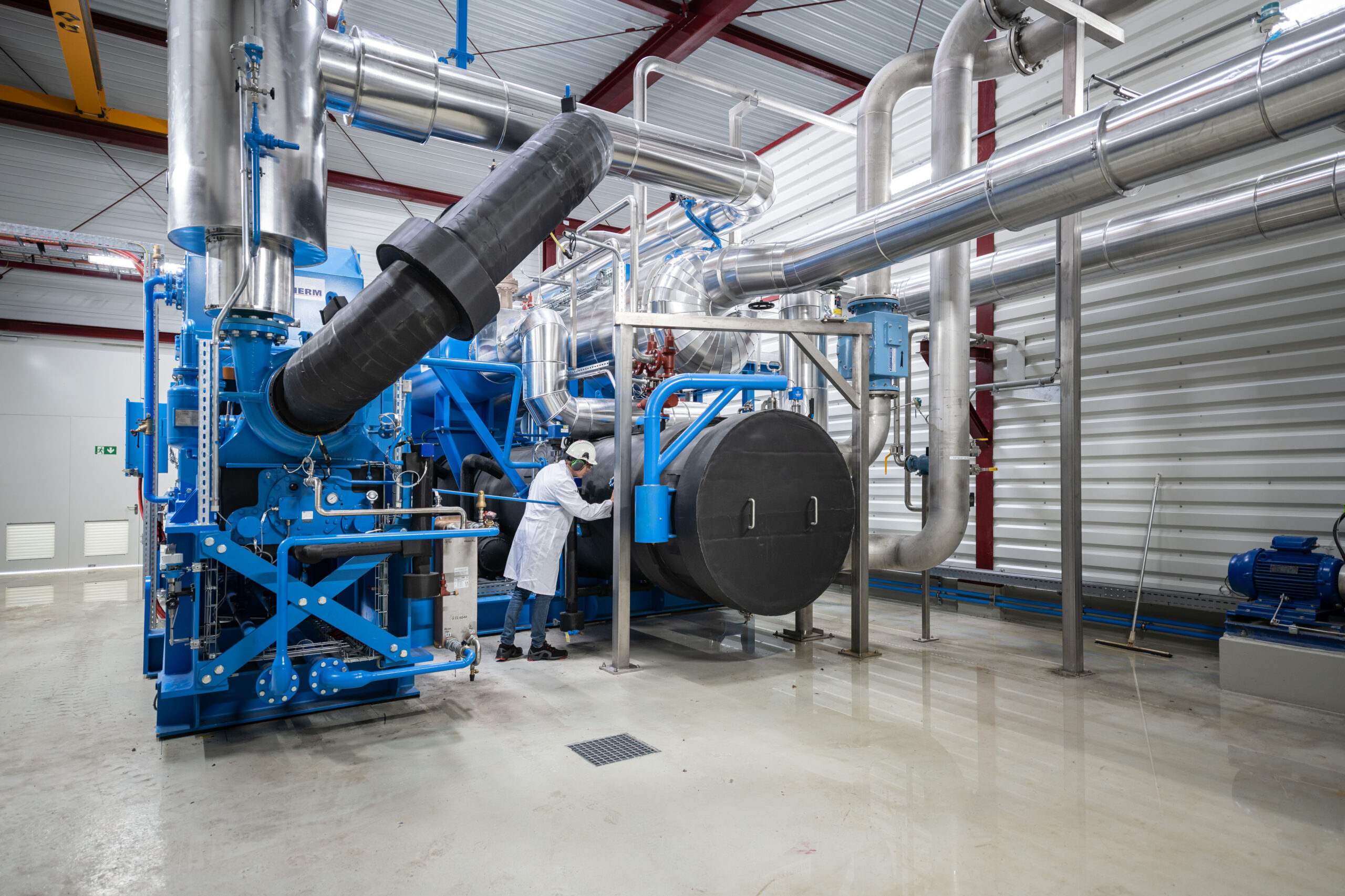 Large-scale heat pumps for citric acid production - cefic